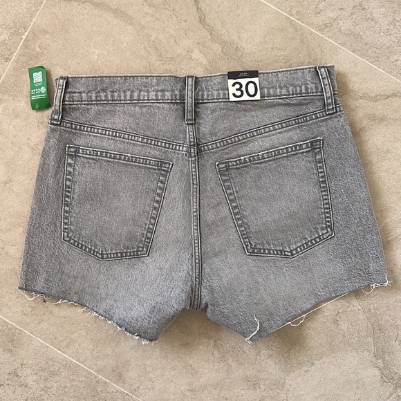 GAP | Shorts | Nwt Gap High Rise Cheeky Short Size 30 | Poshmark